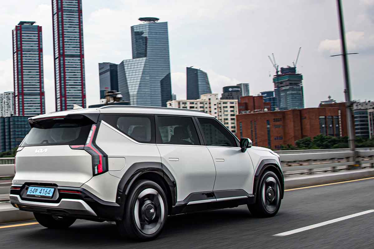 "옵션 너무 비싼데?" EV9, 상상초월 750만원 옵션 등장