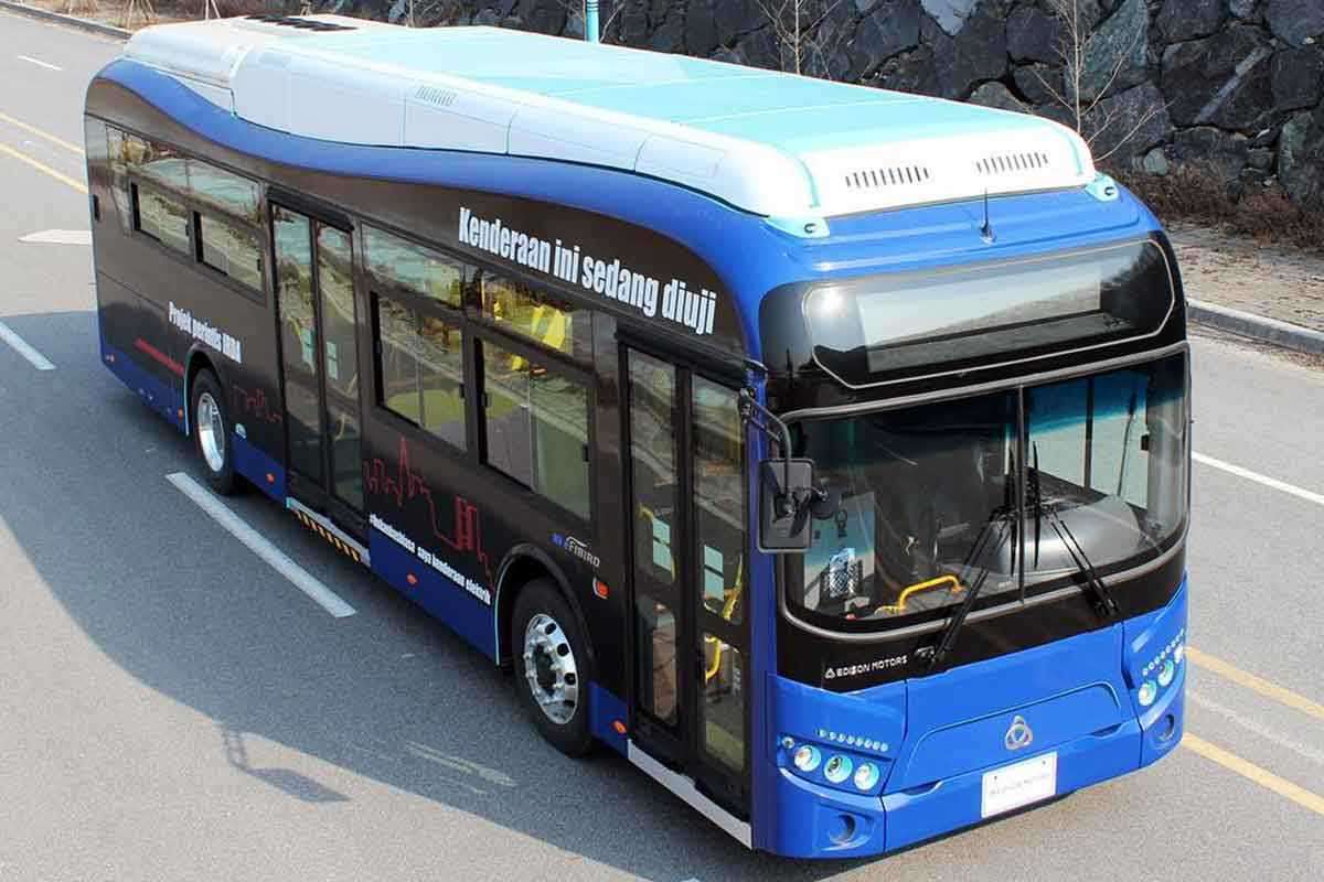 "진짜 넘어갔네" 경쟁자에서 인수자 KGM, 또 한번 '기적' 일어날지 주목