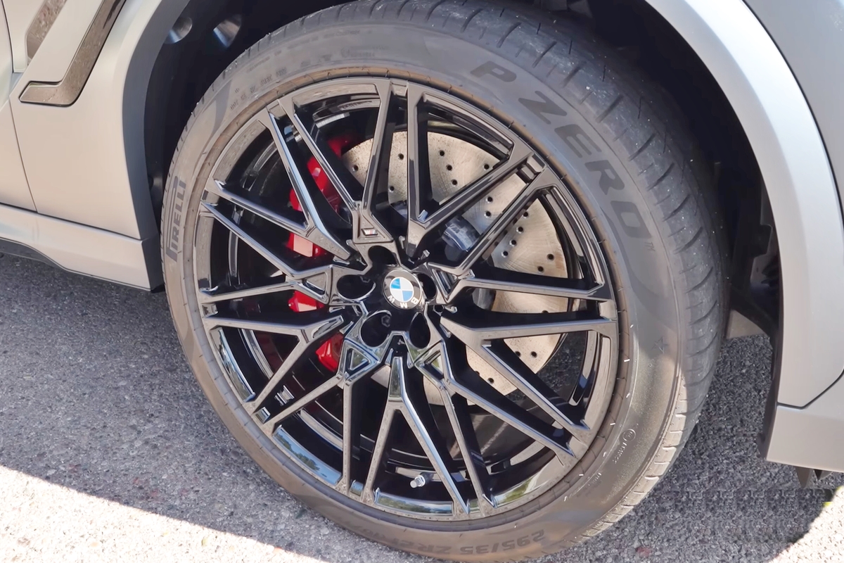 출력만 625마력.. 슈퍼카급 성능 갖춘 BMW SUV, 국내 출시까지?