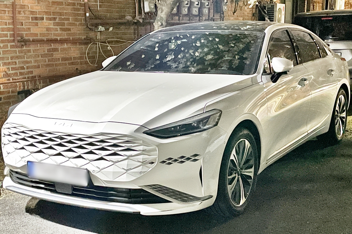 기아 진짜 사고 치네.. 주행거리 800km, K8 후속 전기차 나올까