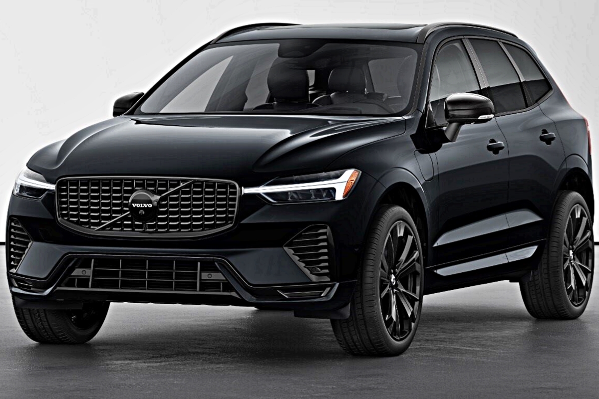"고급감 100%" 인기 폭발한 볼보 XC60, 올 블랙 컬러 패키지 등장