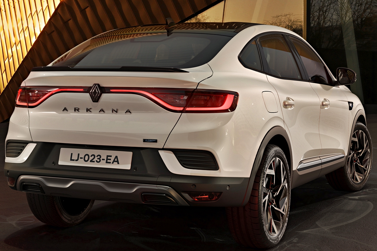 "올해만 버티자.." 실적 가뭄 르노코리아, 내년 충격적 신차 꺼낸다