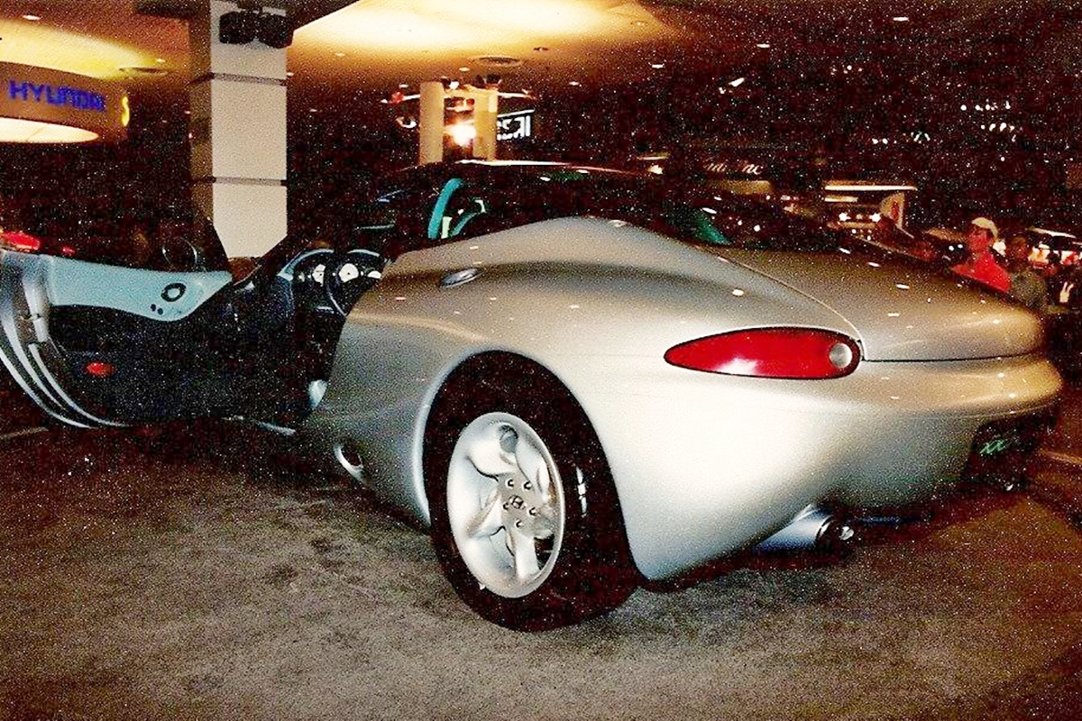 "지금 봐도 대박" 폐차장에서 주웠다는 현대차 레전드 콘셉트카 정체