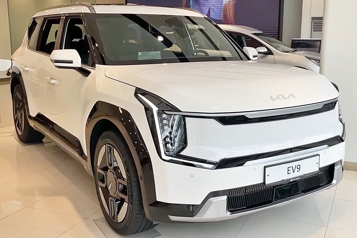 "이런 걸 왜 사요?" 쪽박 제대로 찬 기아 EV9, 결국 이 지경까지 왔다