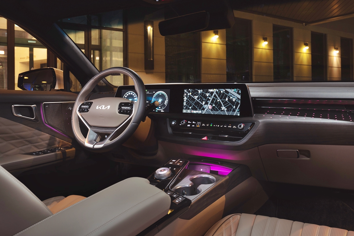 "이제 정신 차렸나?" 신형 K8 출시한 기아, 가격 고작 이만큼 올랐다