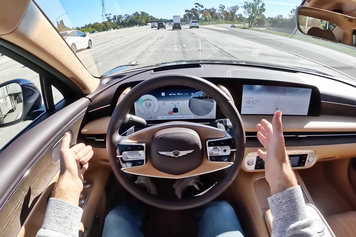 742만 원 '미완성 옵션' 팔아치운 기아.. EV9 차주들 결국 폭발했다