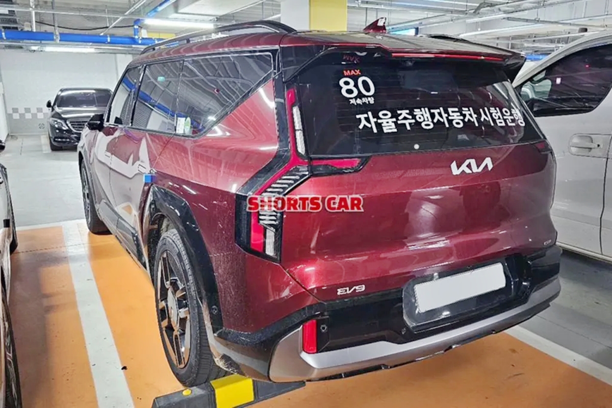 742만 원 '미완성 옵션' 팔아치운 기아.. EV9 차주들 결국 폭발했다